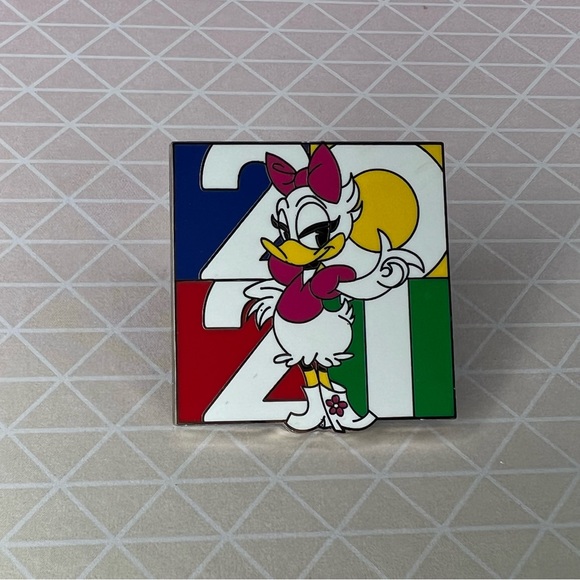 Disney | Accessories | Daisy Duck 22 Disney Pin | Poshmark